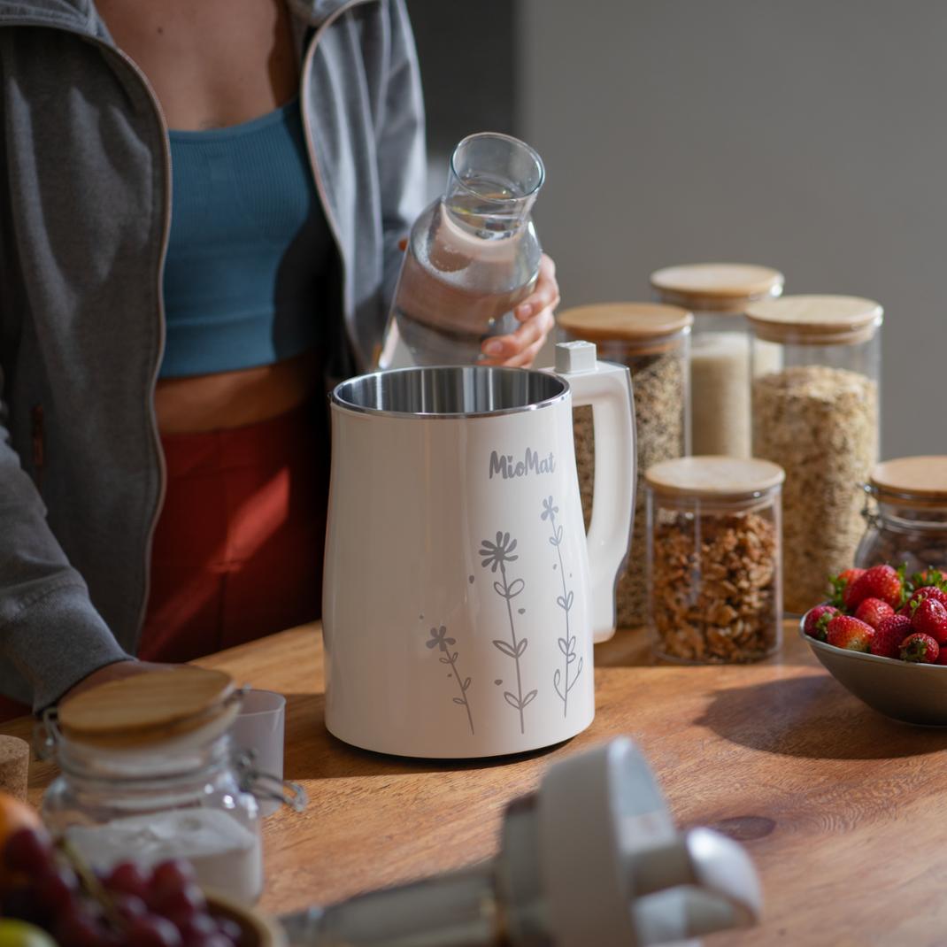 MioMat - Homemade Soy Milk the Easy Way