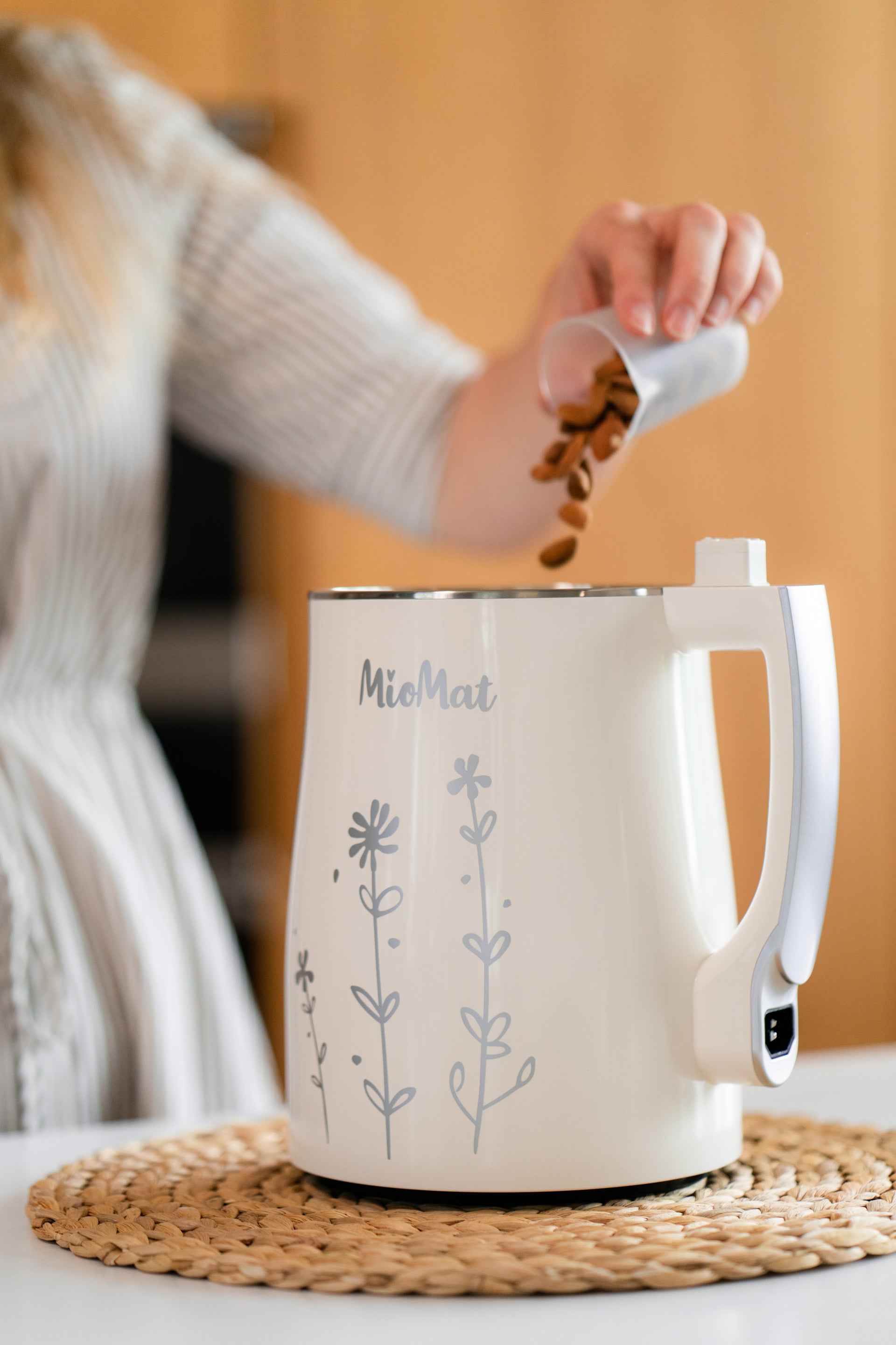 MioMat - The Complete Plant Based Milk Maker